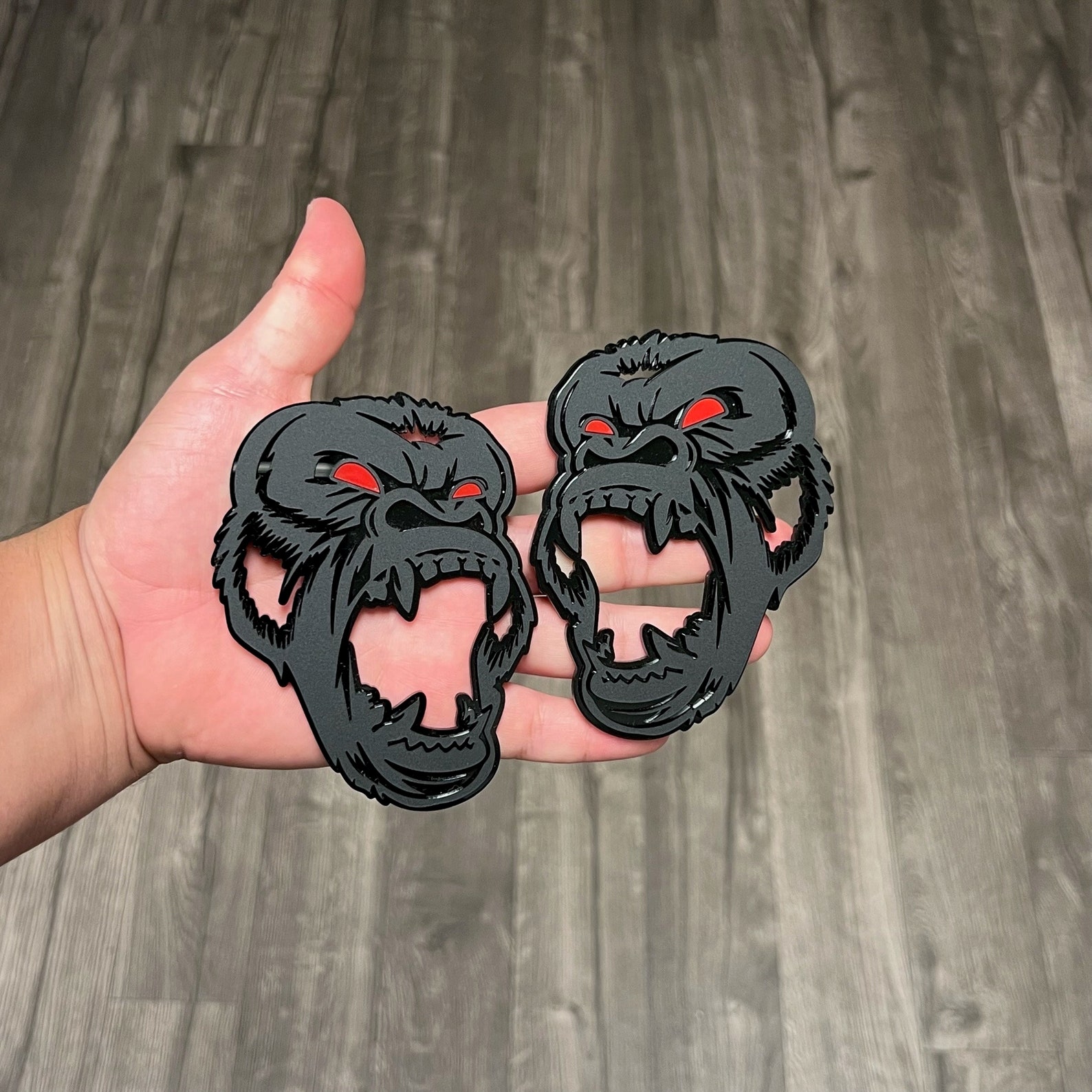 Car Fender Emblems/badges Black ANGRY GORILLA black Backing W/red Eyes ...
