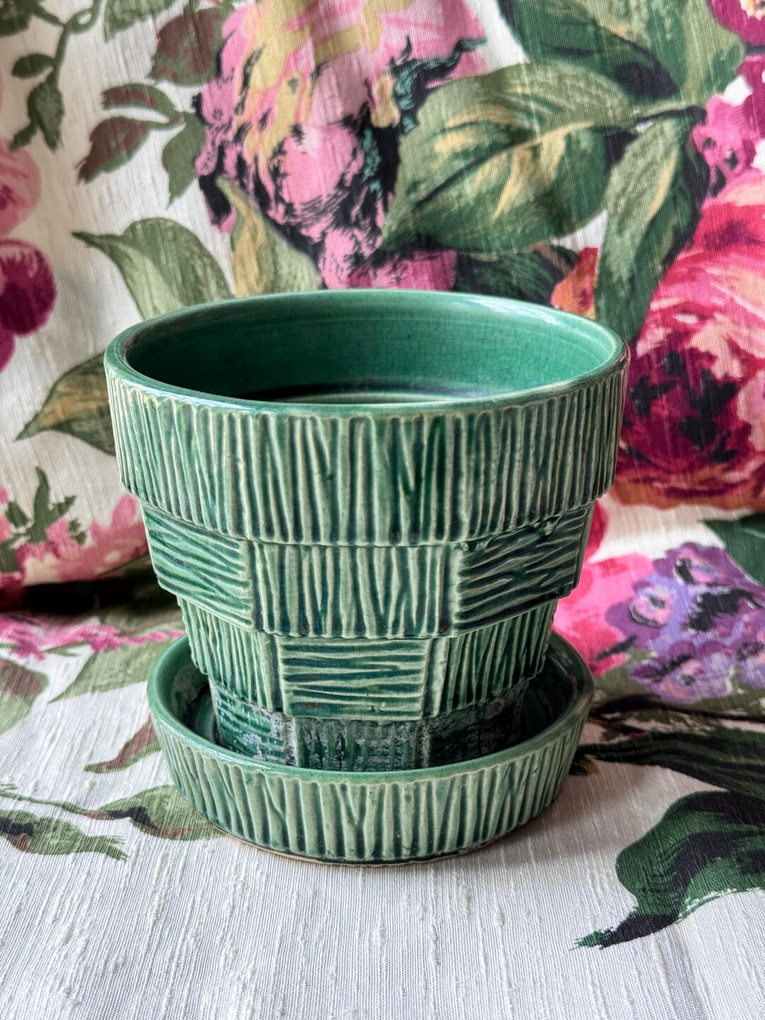 Mccoy Planter Green Basket Weave. Mc Coy Pot Flower Pot Planter Vintage Decor Vintage Flower Pot ...