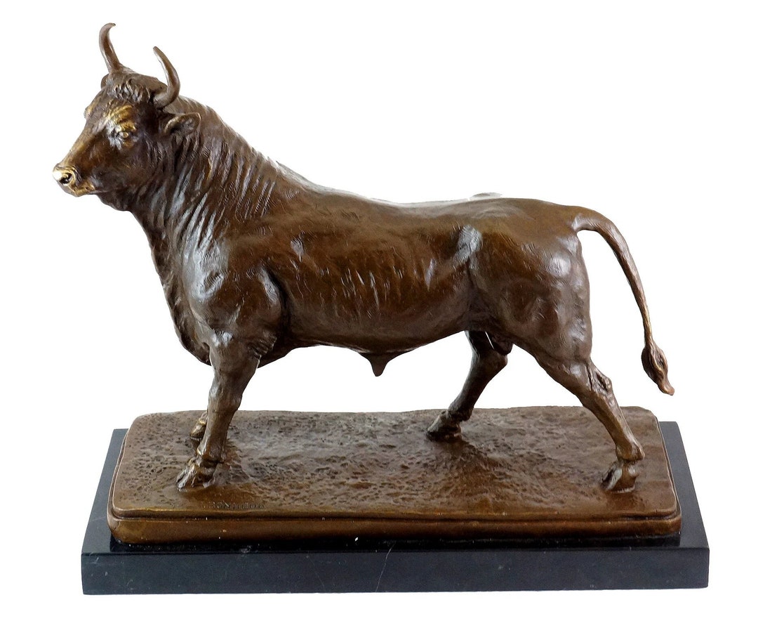 Animal Bronze Bull / Taurus Sculpture Signed Bonheur Farm Decoration ...