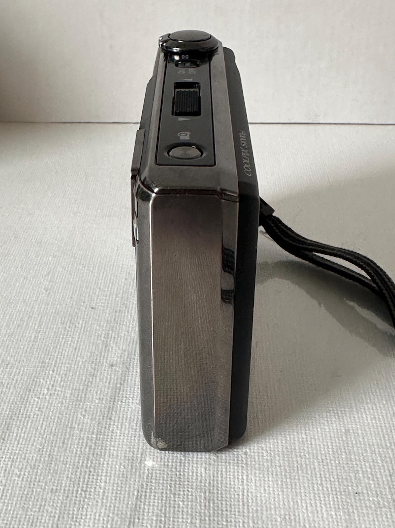 Nikon Coolpix S1000pj 12.1 MP Digital Camera Projector - Etsy