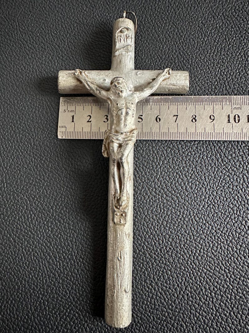 Vintage Catholic Wall Crucifix Depicting the Body of Christ - Etsy