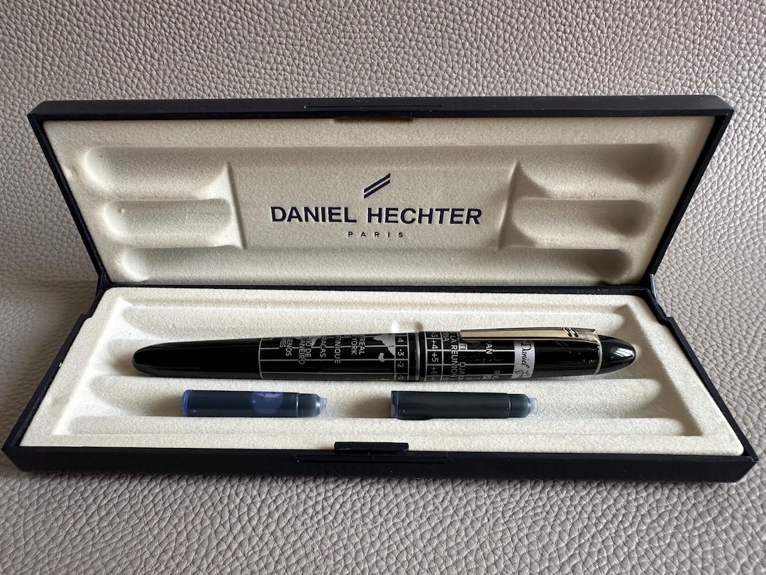 A Daniel Hechter Paris Fountain Pen With a Case and Two Cartridges - Etsy
