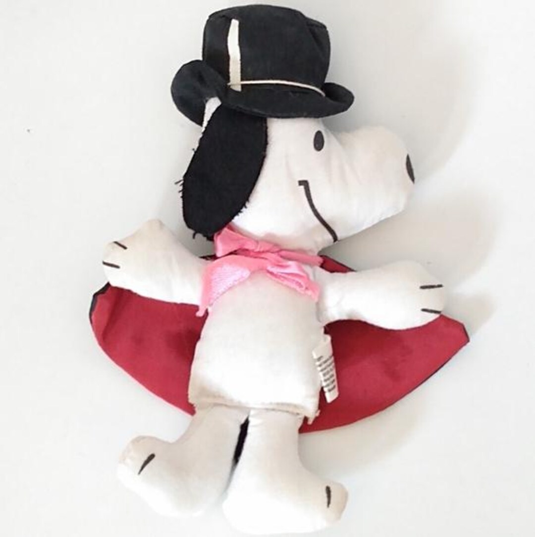 Vintage 1986 Magician Snoopy With Cape 7 Inch - Etsy