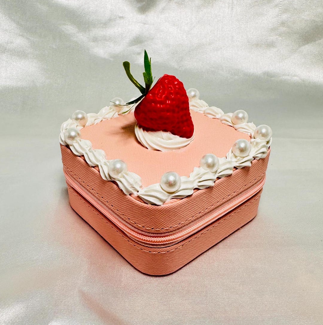 Cake-inspired Square Jewelry Box Faux Leather, Zipper Closure, Earring ...