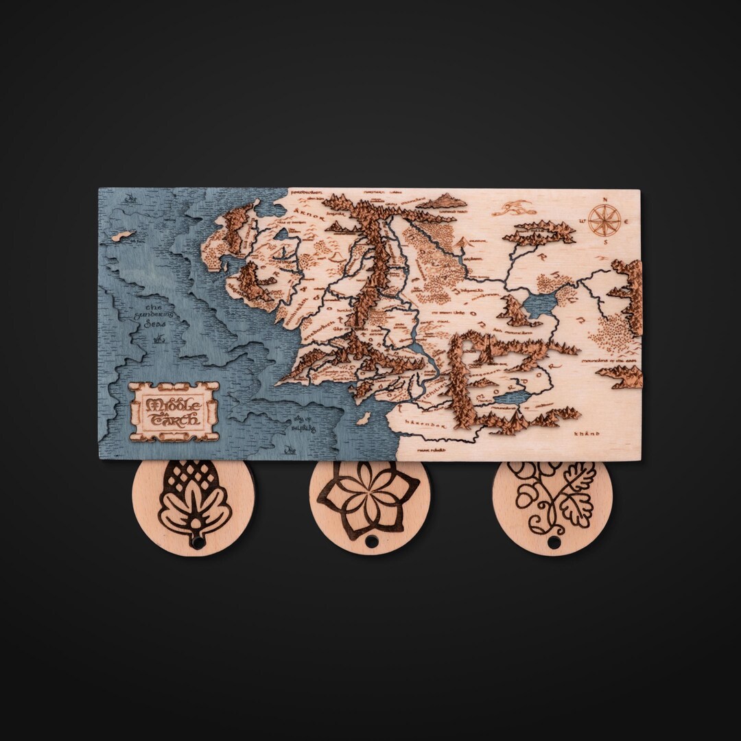 Middle Earth 3D Key Holder With Keychains - Personalised Fathers Day ...