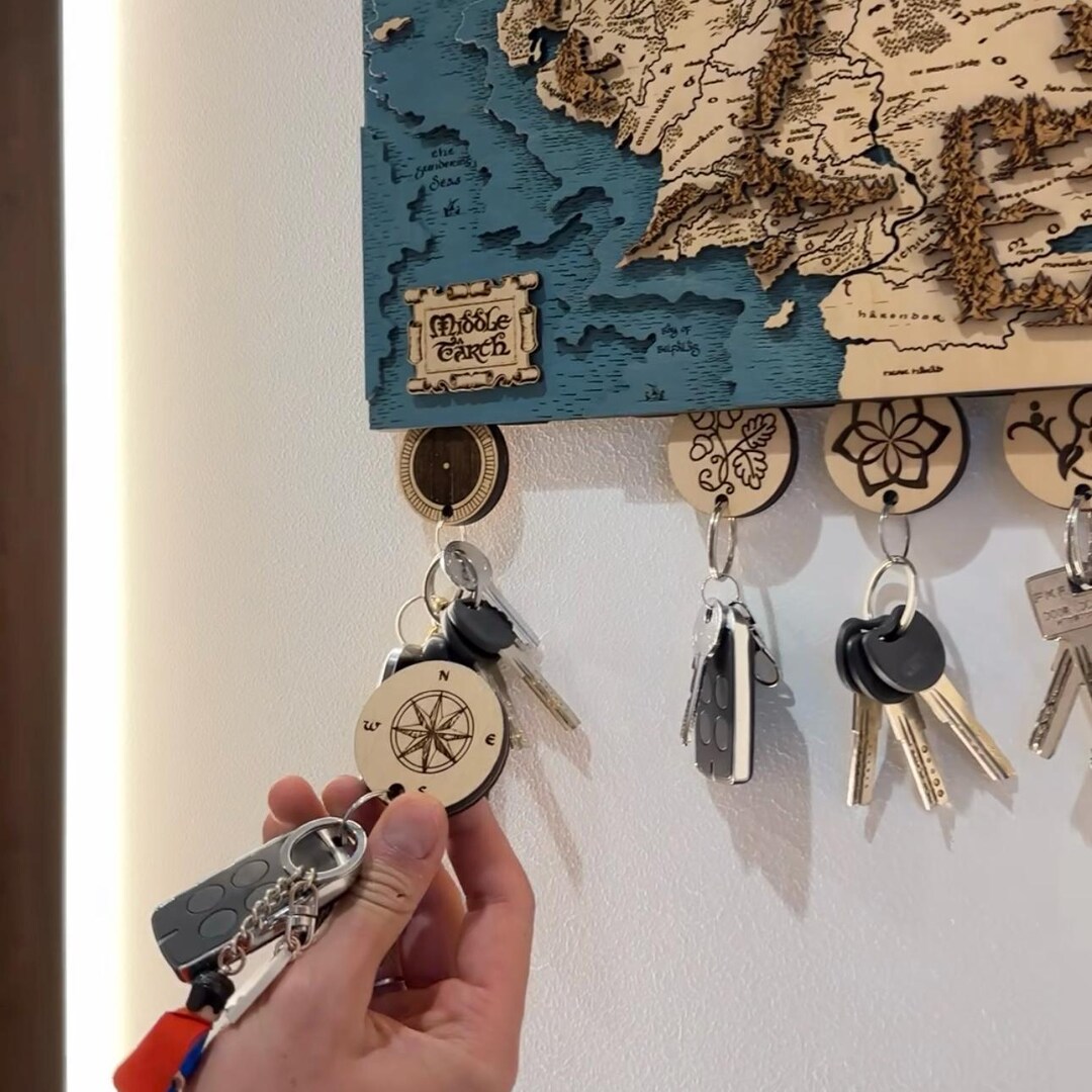 Middle Earth 3D Key Holder With Keychains - the Lord of the Rings Key ...