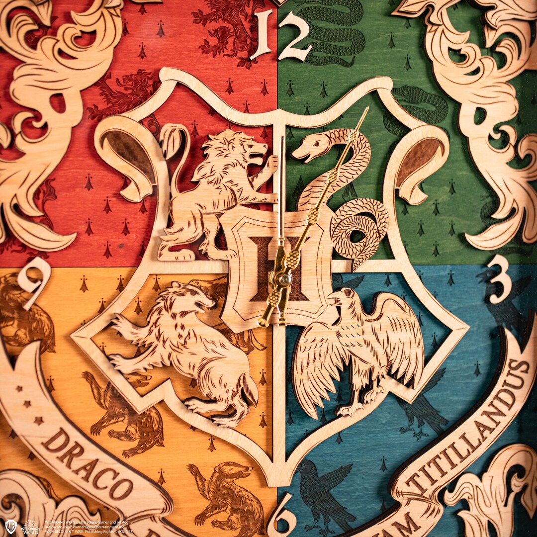 HOGWARTS CREST 3D CLOCK - Etsy