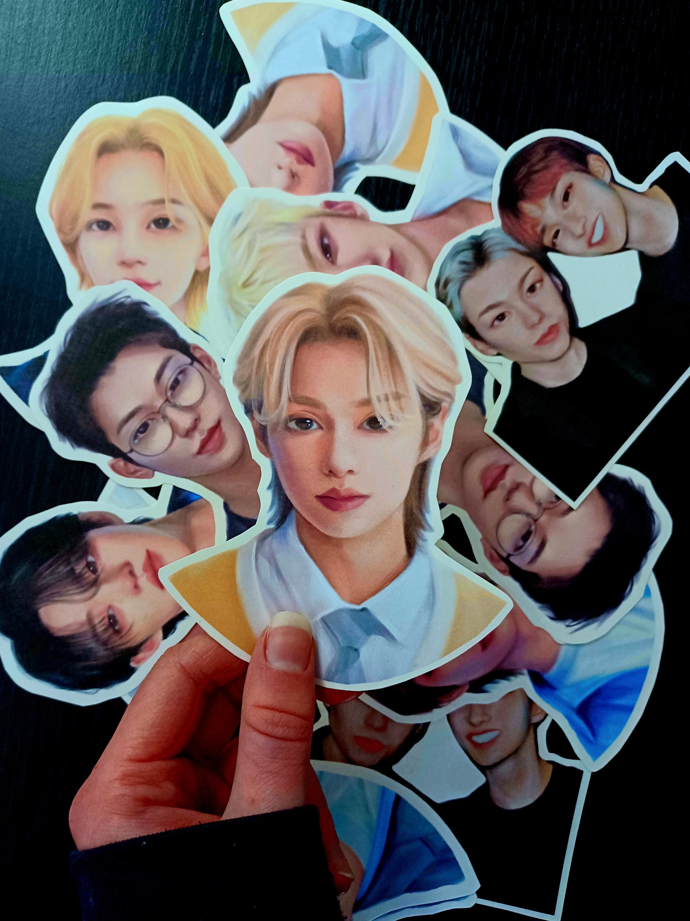 SEVENTEEN K-pop Fan Art Stickers SVT Scoups Jeonghan Joshua Jun Hoshi ...