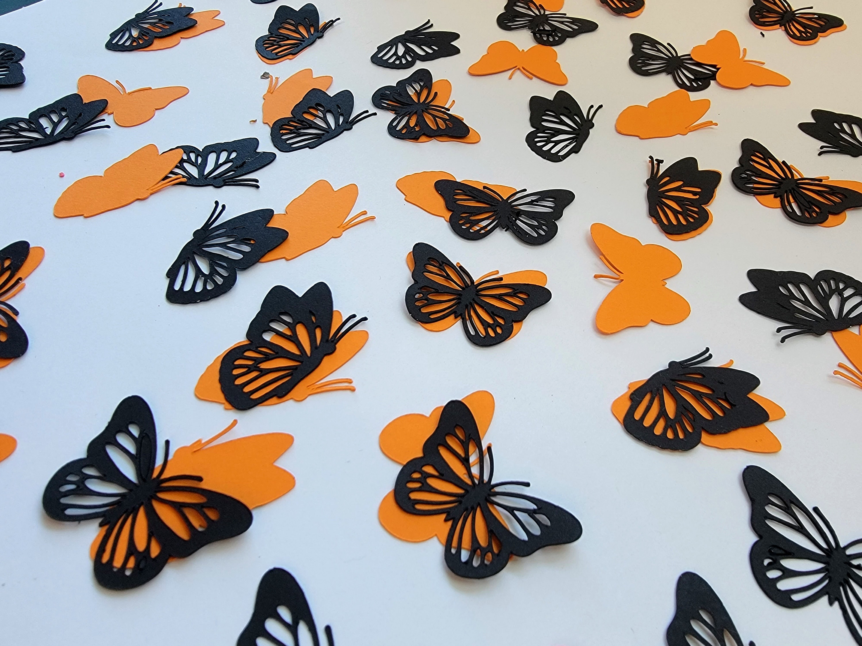 Monarch Butterflies- Confetti, 150 Pieces, Mini Decorations, Party ...
