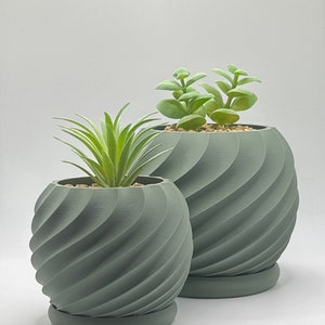 Swirl Designed Planter Pot | Plant Plot With Drainage Holes and Drip ...