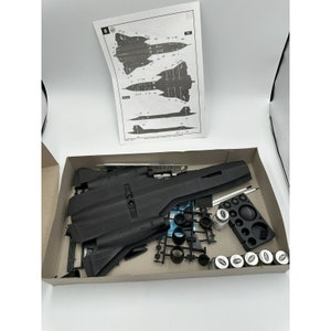 Revell SR-71 Blackbird Model Kit NEW Unsealed 1/72 Scale Model With Box ...
