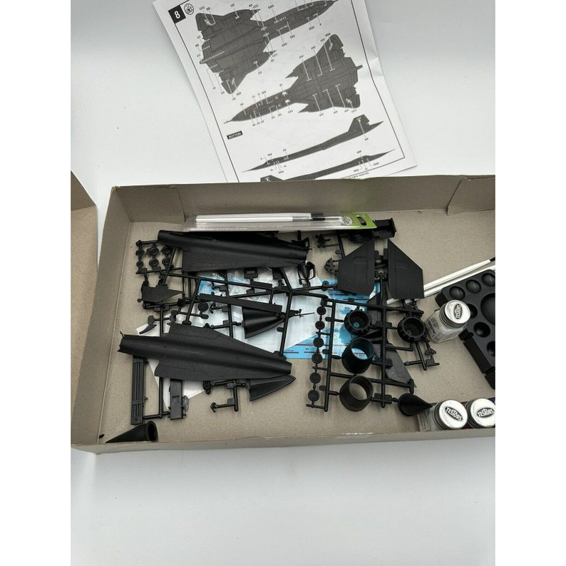 Revell SR-71 Blackbird Model Kit NEW Unsealed 1/72 Scale Model With Box ...