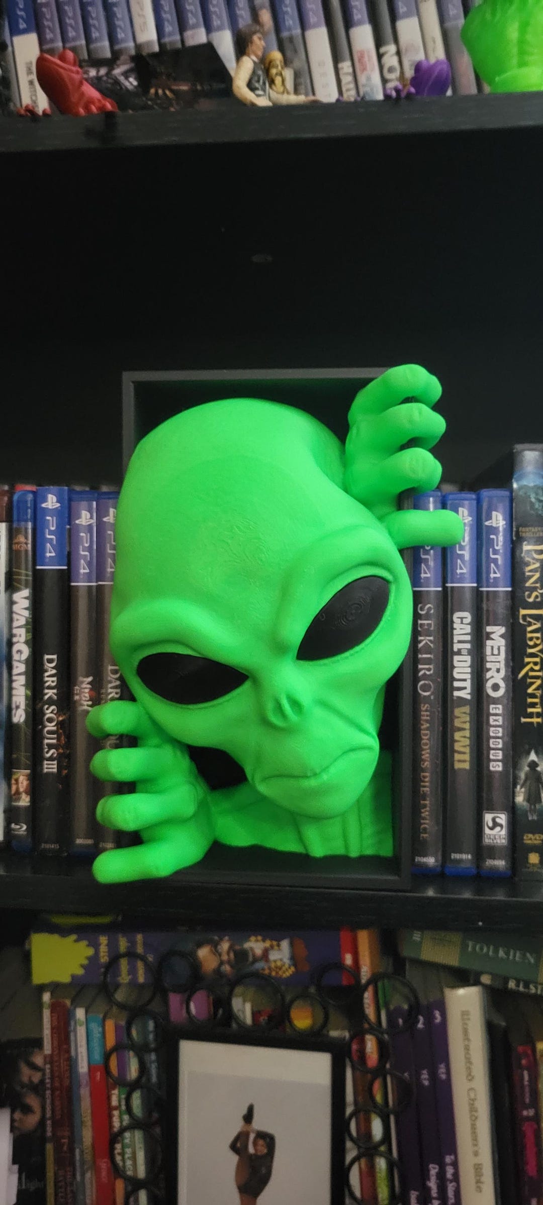 Alien Book Nook, Great for Scifi Lovers - Etsy