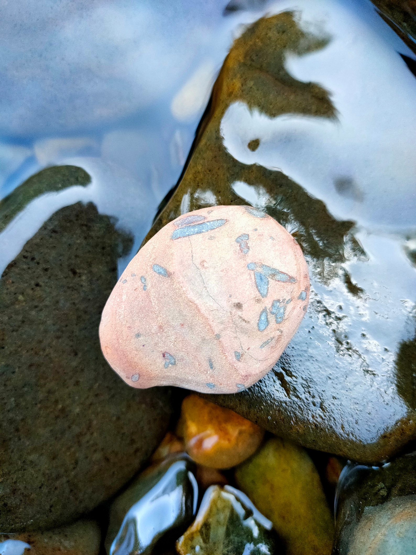 Unique River Stone - Natural Pebble Stones - Portuguese River Rock ...
