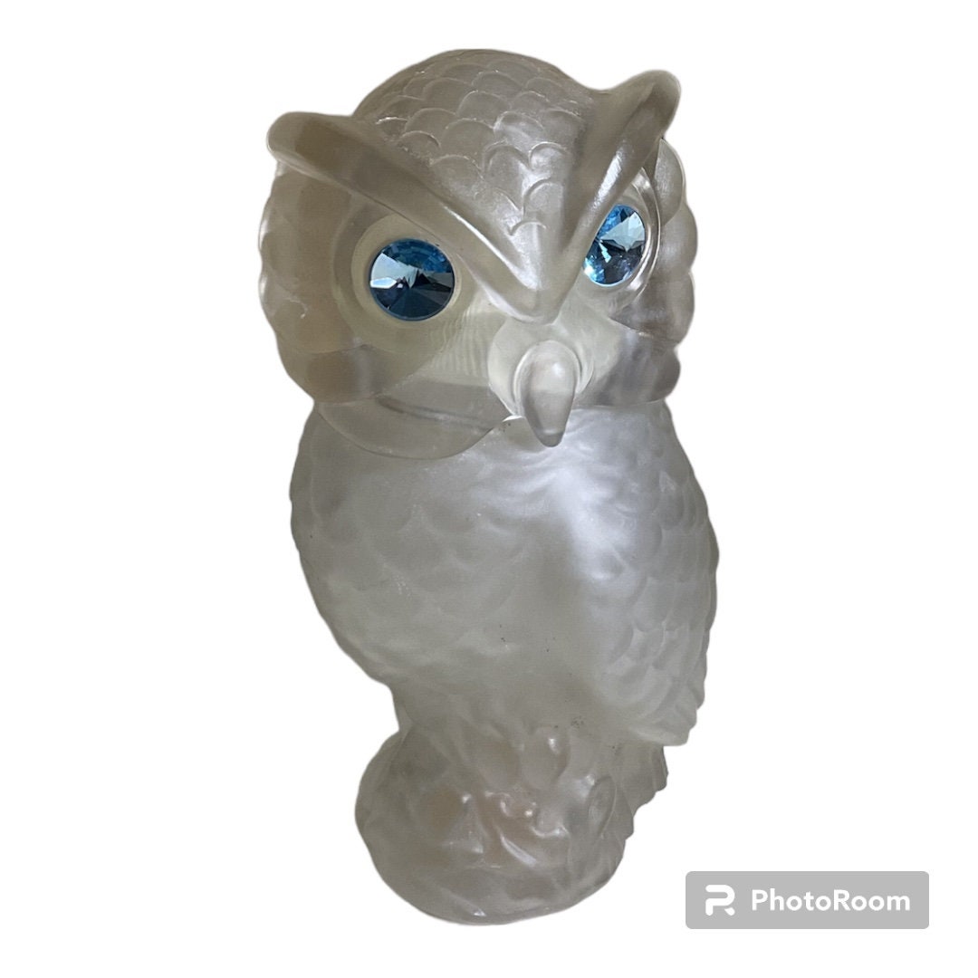 Vintage 1980s Avon Discontinued Figural Snow Owl Moonwind Powder Sachet ...