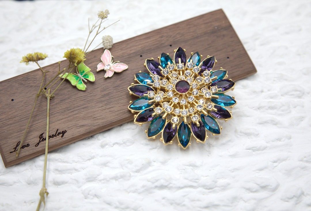 Elegant Sunburst Gemstone Brooch With Vintage Crystal Accents - Etsy