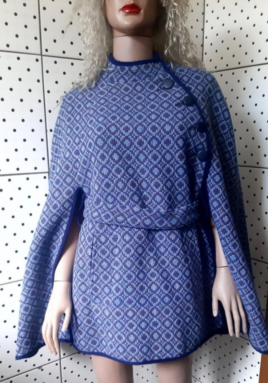 WELSH Pure Wool Cape in Brown, Blue TAPESTRY Pattern Wales Cymru Craft ...