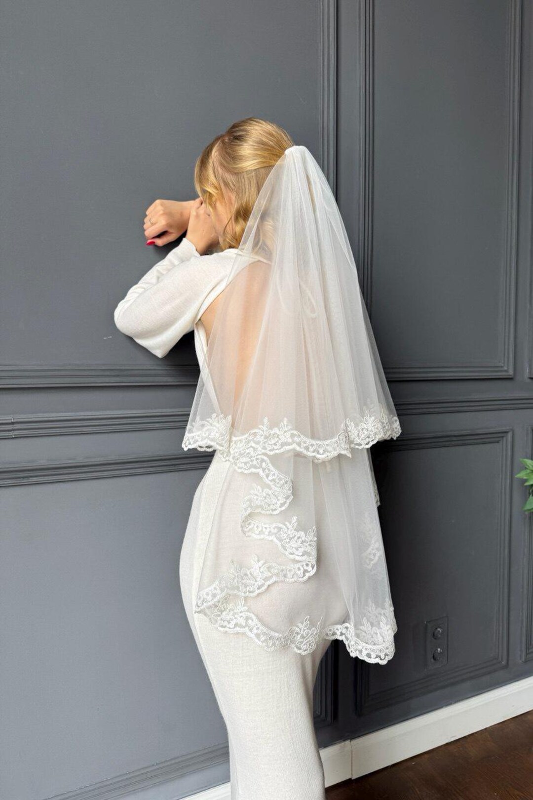 Lace Edge Two-tier Wedding Veil: Fingertip Length, Floral Trim - Etsy