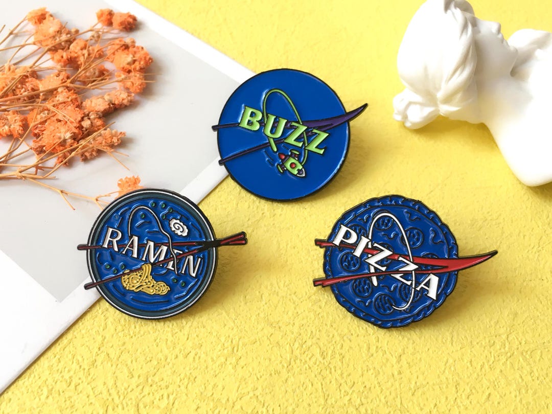 Creative Circle Enamel Pin Badges Cute Enamel Pin Set Gift for Her/him ...