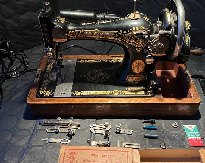 Vintage Singer Sewing Machine (1929) - Complete With Original Box - Etsy