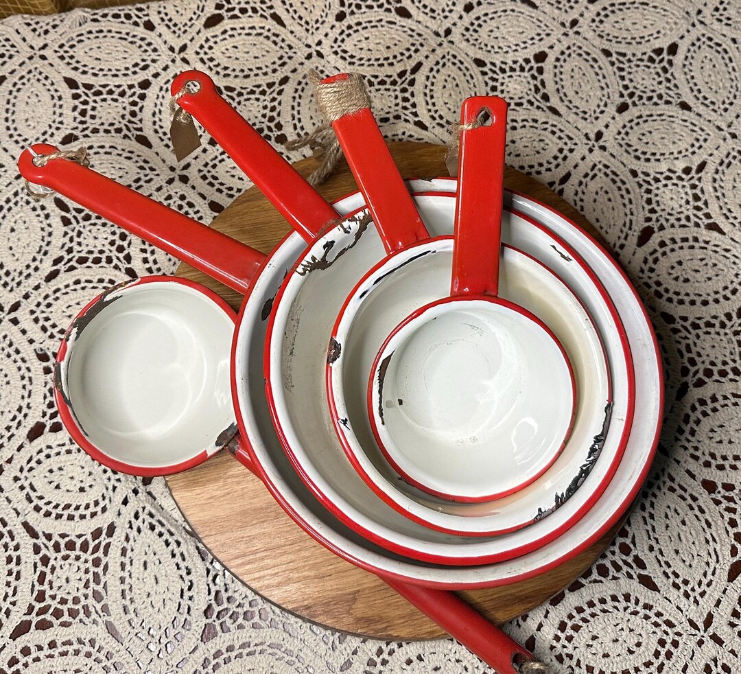 Vintage Enamelware Chippy Pots, Vintage Kitchen, Cottage; Primitive ...