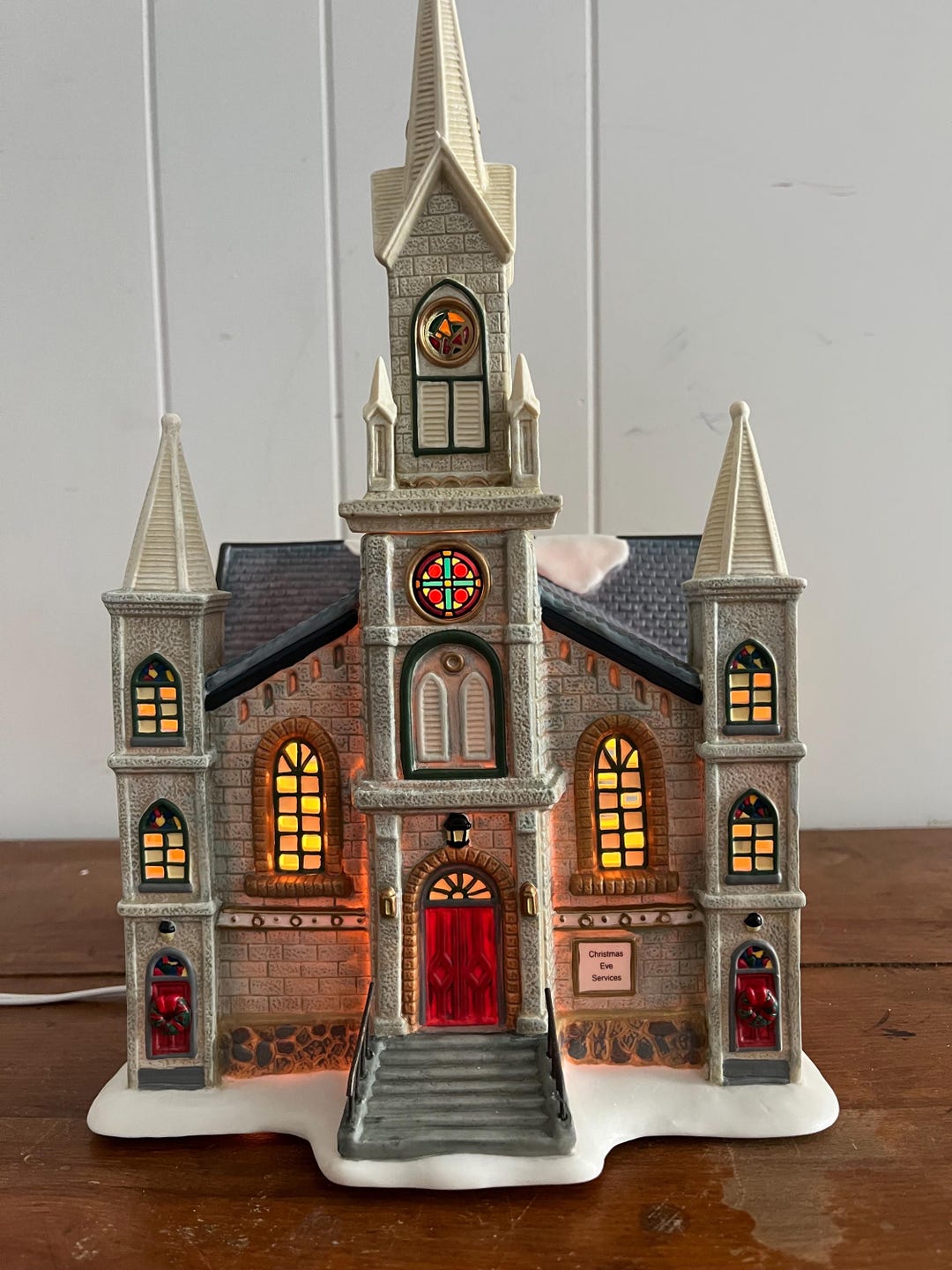 St. Nicholas Square 1999 Village Collection Cathedral; Vintage ...