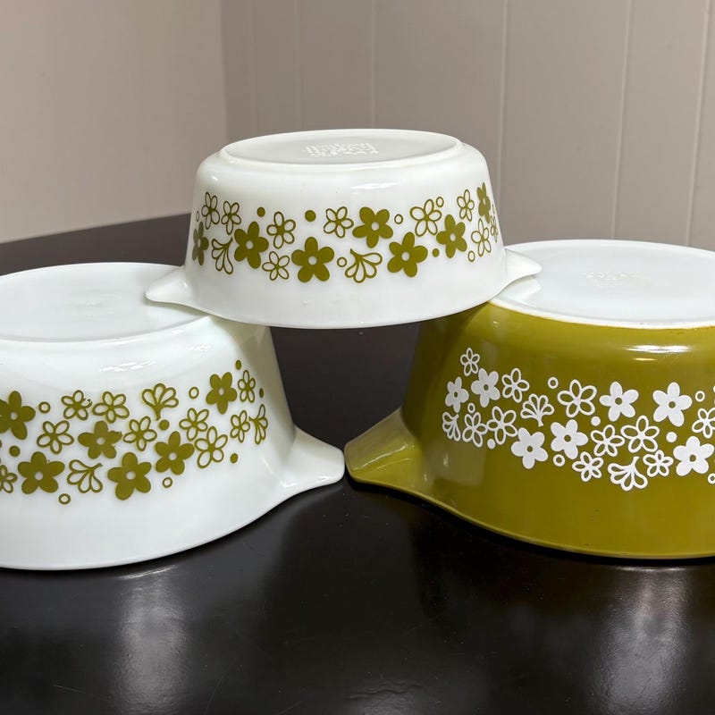 Pyrex Crazy Daisy - Etsy