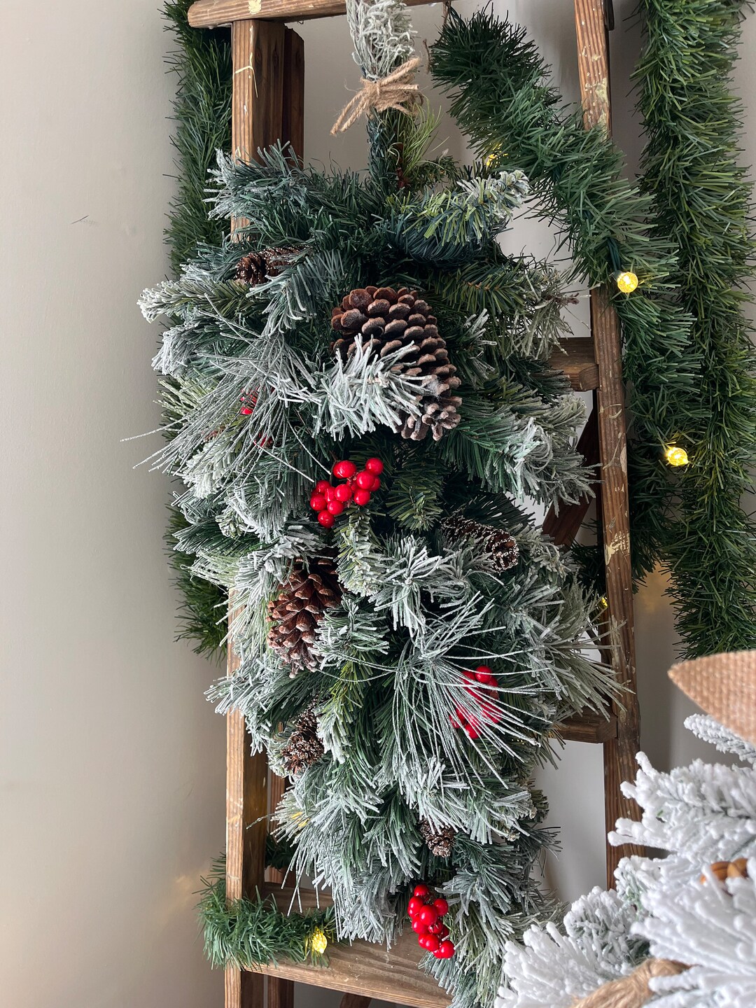 Christmas/winter Teardrop Door/window Swag - Etsy