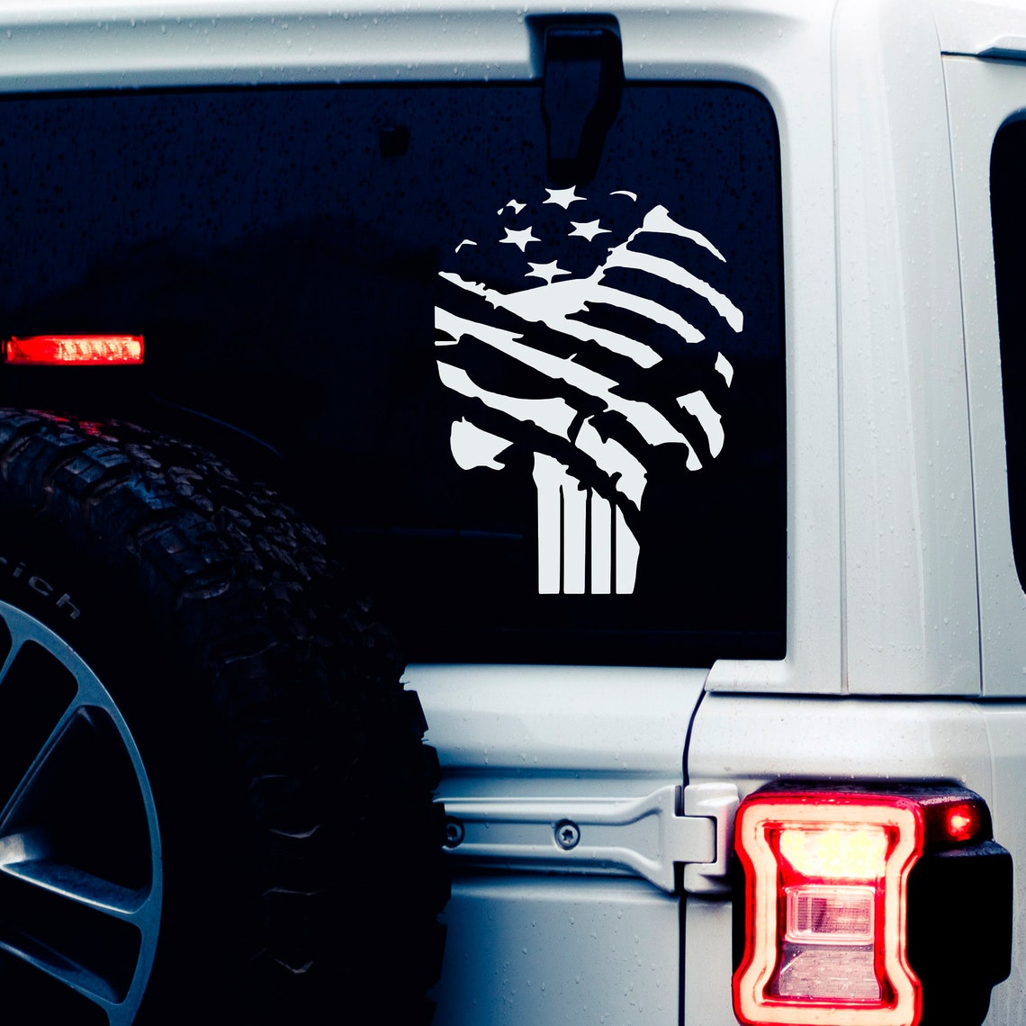 Scull - American Flag Vinyl Decal for Car, Laptops, Mirrors, Bumper ...