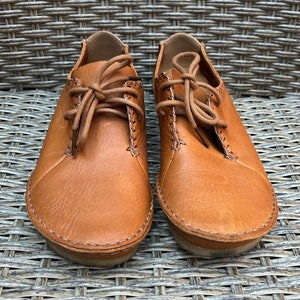 Vintage 2000s Clarks Originals Faraway Field Low-top Womens Moccasin ...