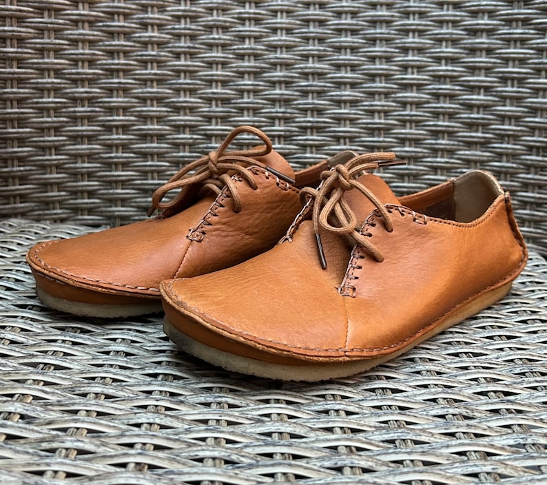 Vintage 2000’s Clarks Originals Faraway Field Low-top Women’s Moccasin ...