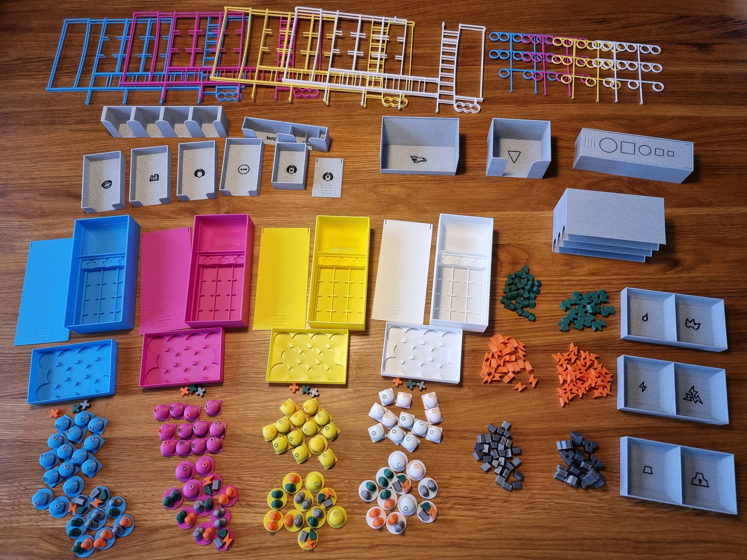 Evacuation Board Game Insert 3D Tokens 3D Resources Overlays Color Options - Etsy