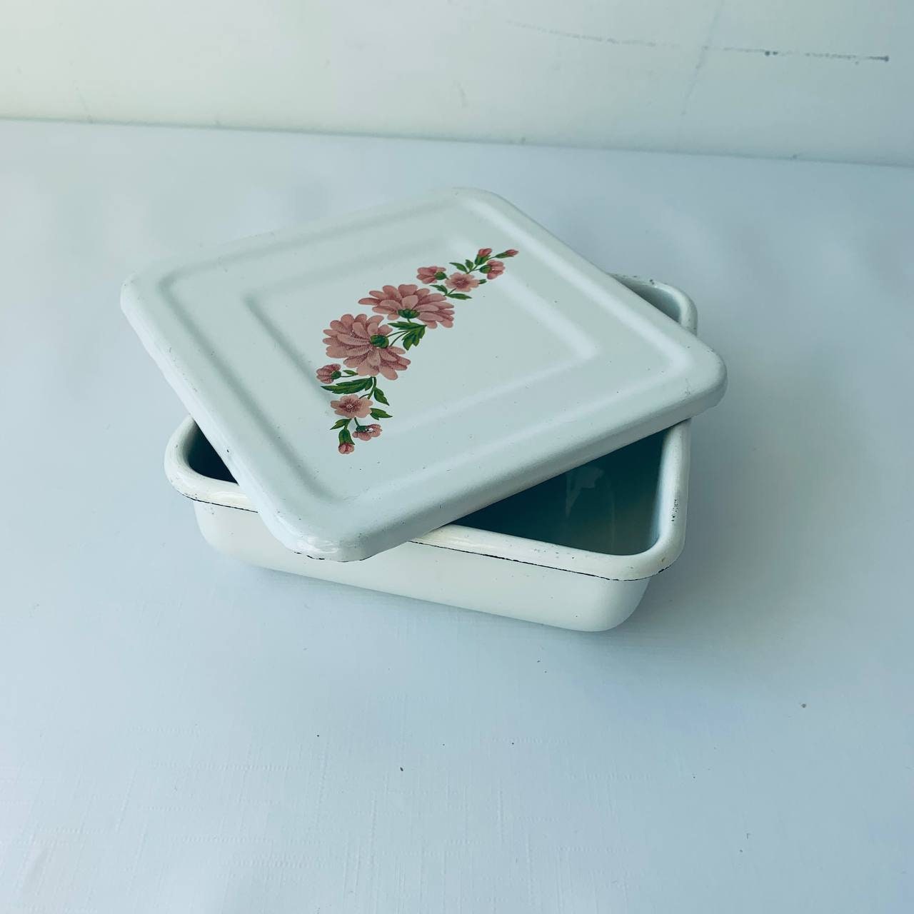 Vintage Enamel Food Container: White Enamelware With Cornflower Design ...