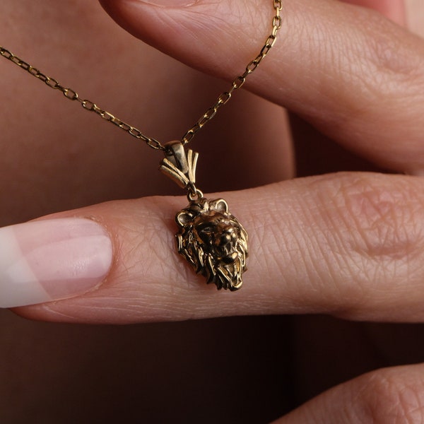 Lion Pendant - Etsy