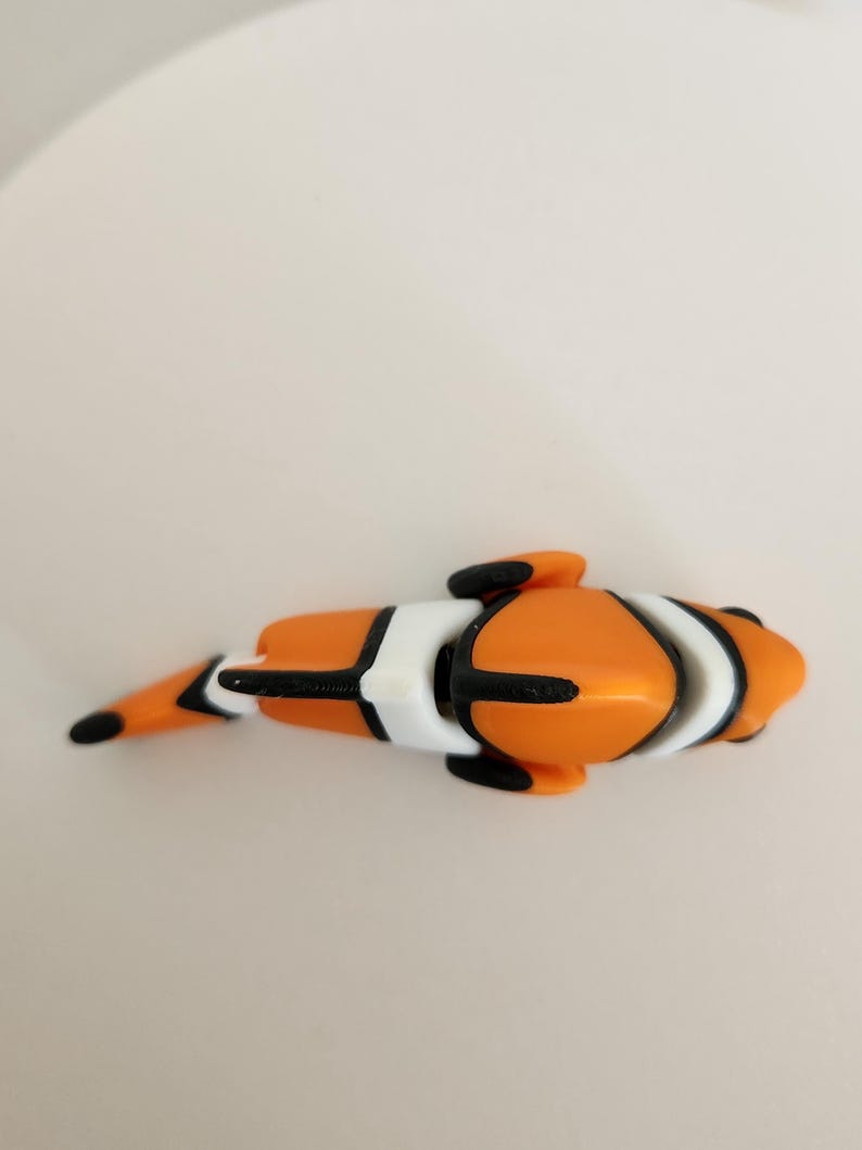 3D Printed Articulating Clownfish: Flexible Fidget Toy, Ocean Decor - Etsy