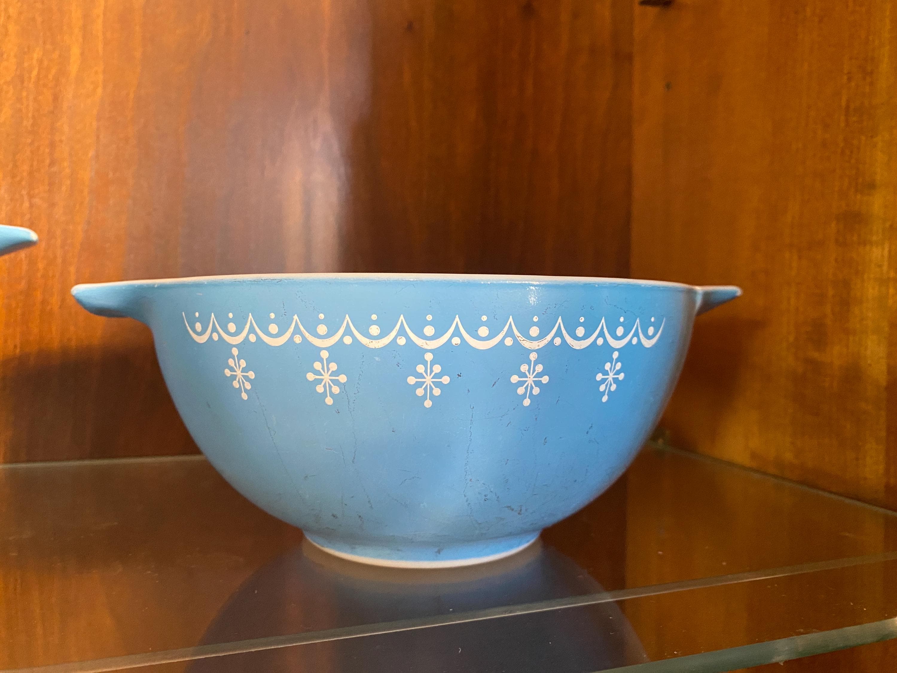 Pyrex Snowflake Garland Cinderella Mixing Bowl Full Set of 4 | Pyrex ...