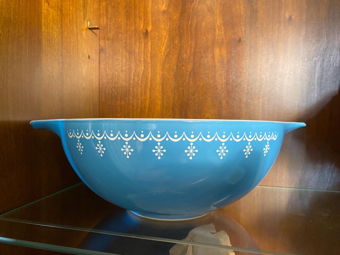 Pyrex Snowflake Garland Cinderella Mixing Bowl Full Set of 4 | Pyrex ...