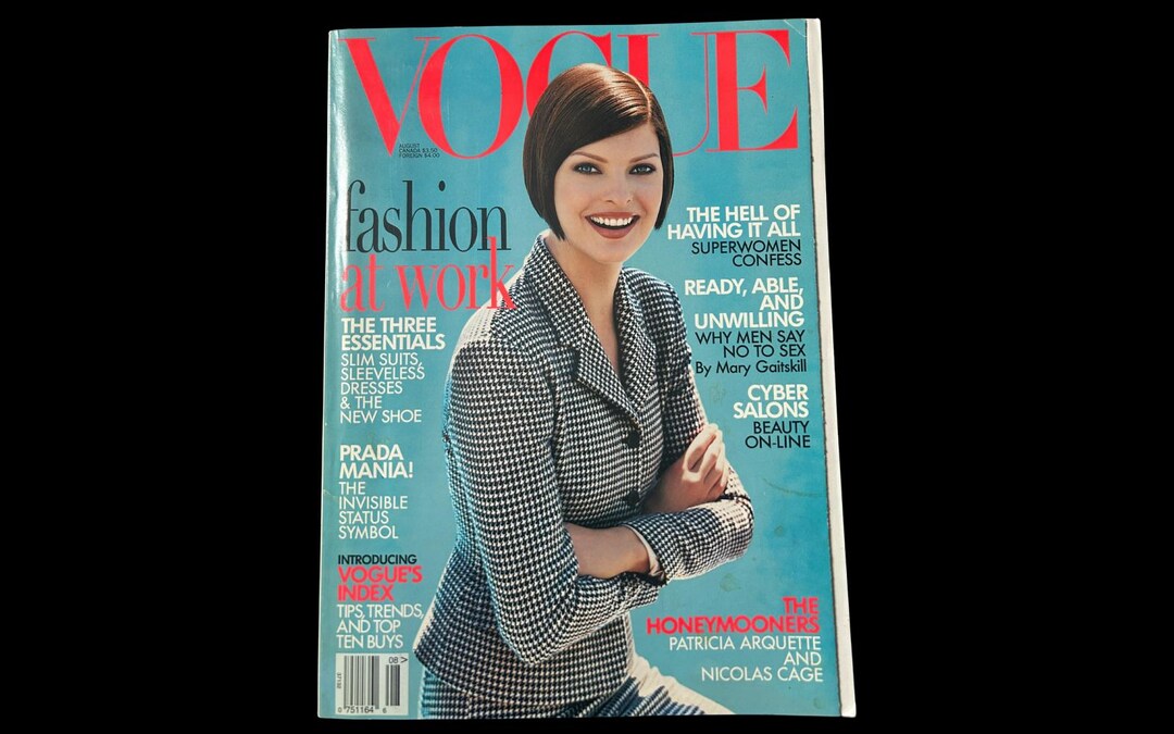 1995 VOGUE Magazine | Cover: Linda Evangelista | August 1995 | Patricia ...