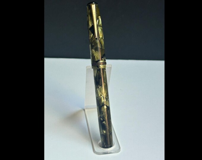 1940s WEAREVER Fountain Pen | Green Gold Pearlized Marble Celluloid ...