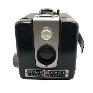 1950s KODAK BROWNIE HAWKEYE Camera Flash Model 1950s I Bakelite Classic ...