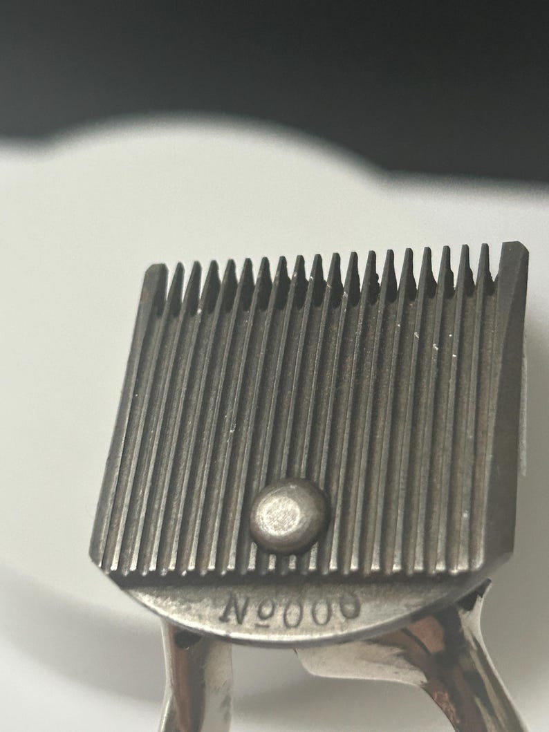 Vintage German Manual Hair Clipper | No. 000 Blade | Hand Operated ...