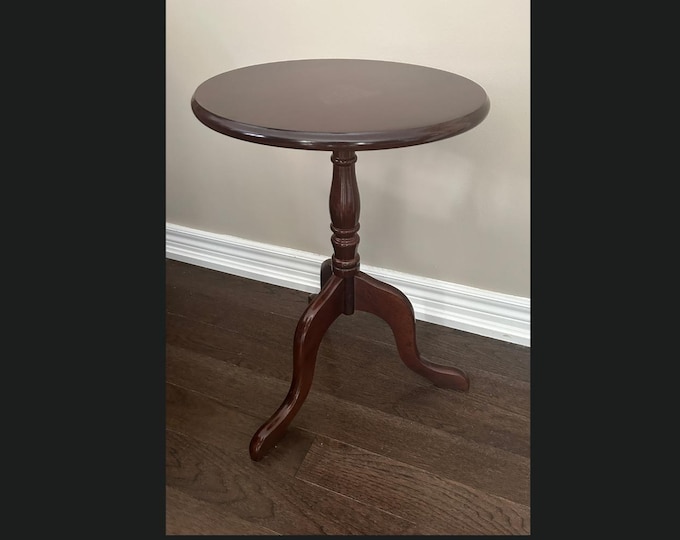 Vintage BOMBAY COMPANY Wooden Pedestal Table | Vintage Accent Table ...