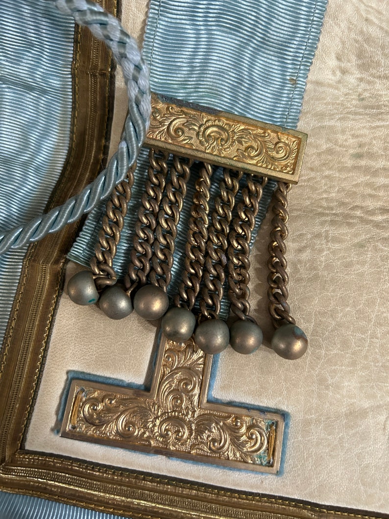 Antique Past Master Masonic Apron With Leather Case | Freemason Craft ...