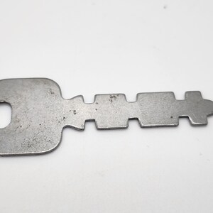 Vintage Set of Padlock Keys I Lot of 3 I Eagle Lock Co. Key | Yale Key ...