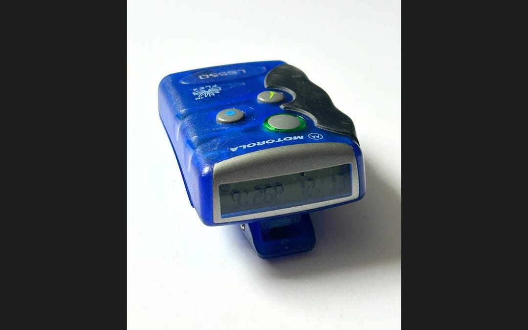 1990s MOTOROLA FLEX Pager LS550 | Powers on | Retro Tech | Working ...