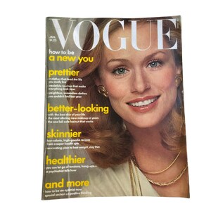 1975 VOGUE Magazine January 1975 Vogue Magazine - Cover: Lauren Hutton ...