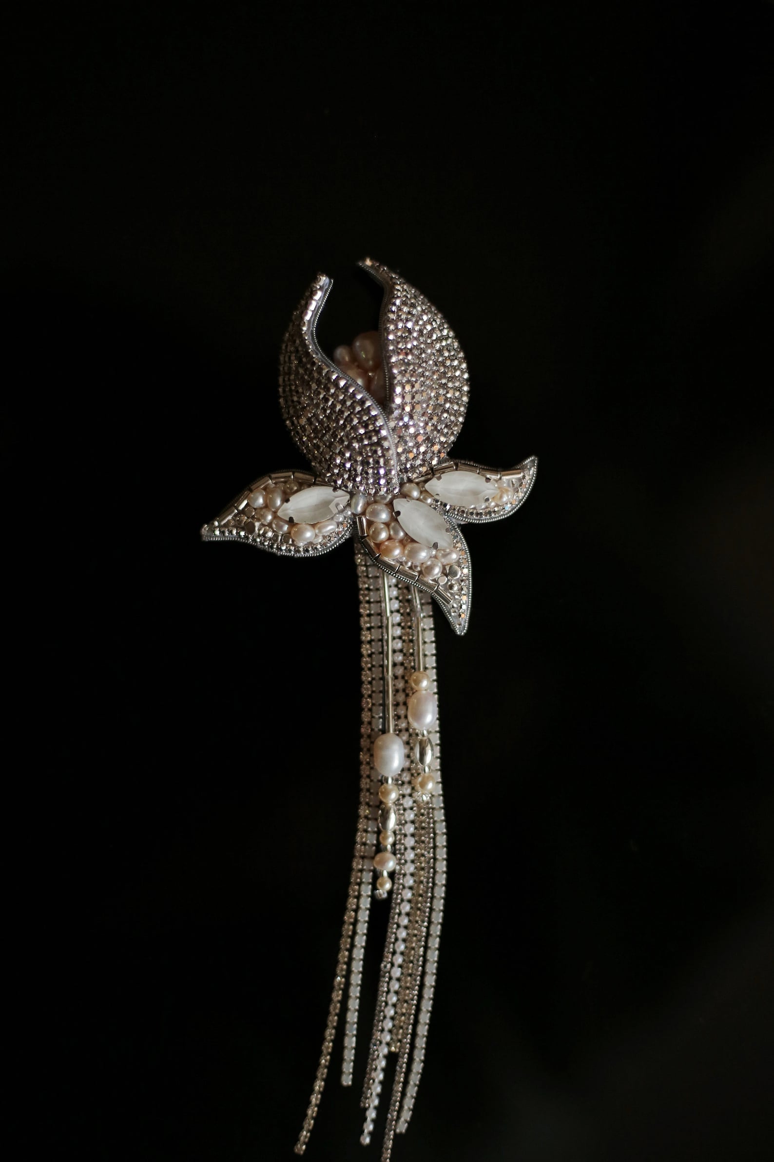 Blue Lotus Flower Crystal Brooch, Embroidered Beaded Pin, Large Floral ...