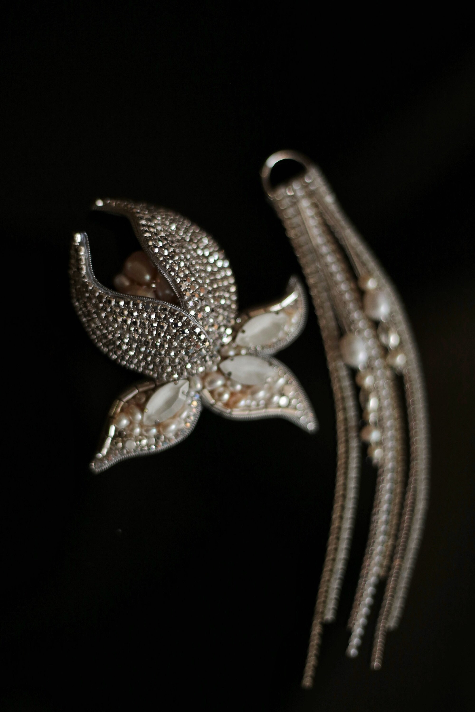 Blue Lotus Flower Crystal Brooch, Embroidered Beaded Pin, Large Floral ...