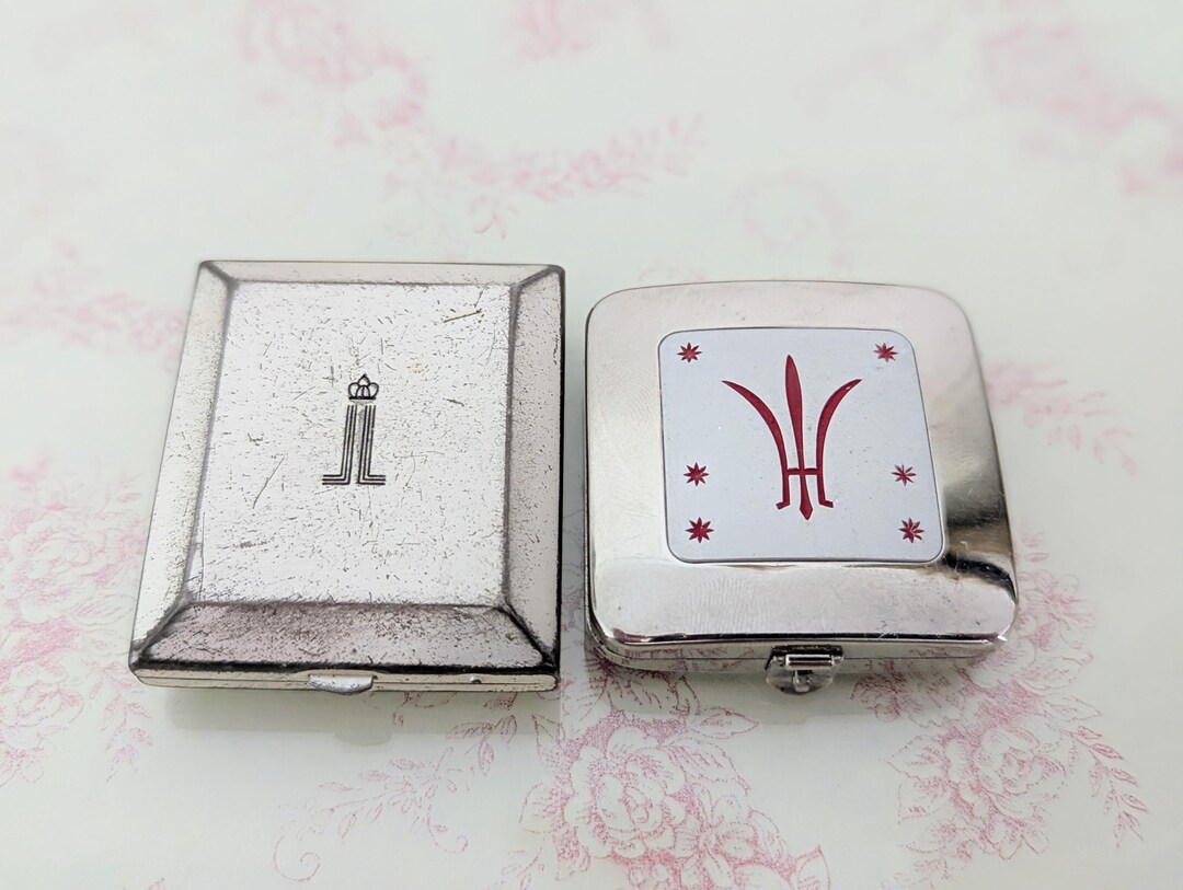 1930s Vintage/antique Art Deco Silver Tone Small Powder Compact Set ...