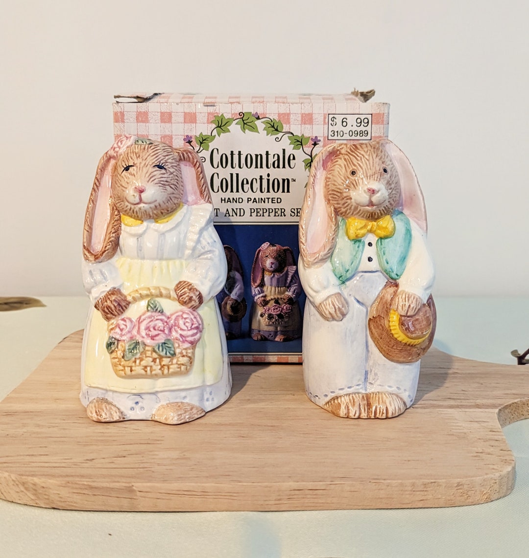 1996 Easter Bunny Vintage Salt and Pepper Shaker Set, Original Box - Etsy